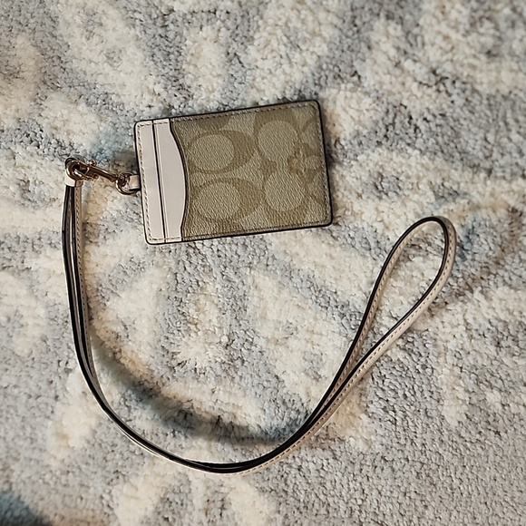 Coach | Accessories | Coach Id Card Lanyard Beige Leather Preowned Wj ...